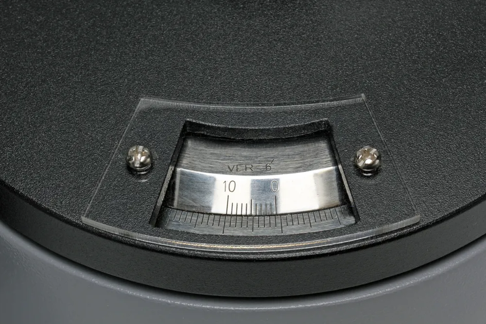 Spectrometer met prisma en rasterhouder