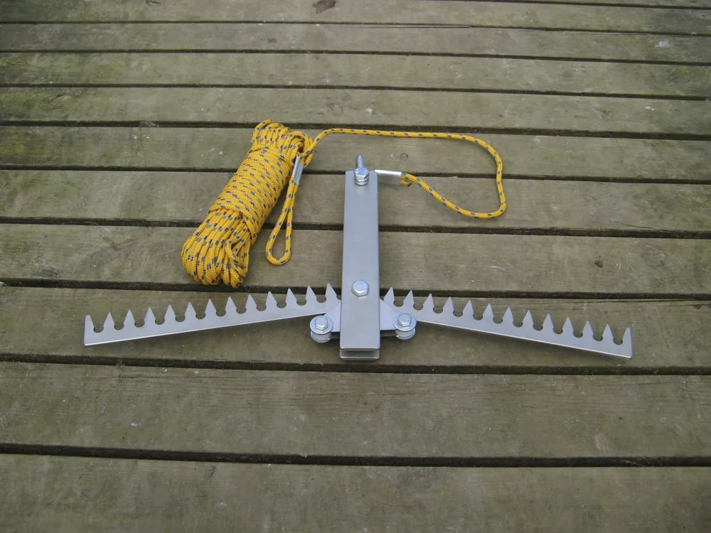 Werpmes, waterplantenmes